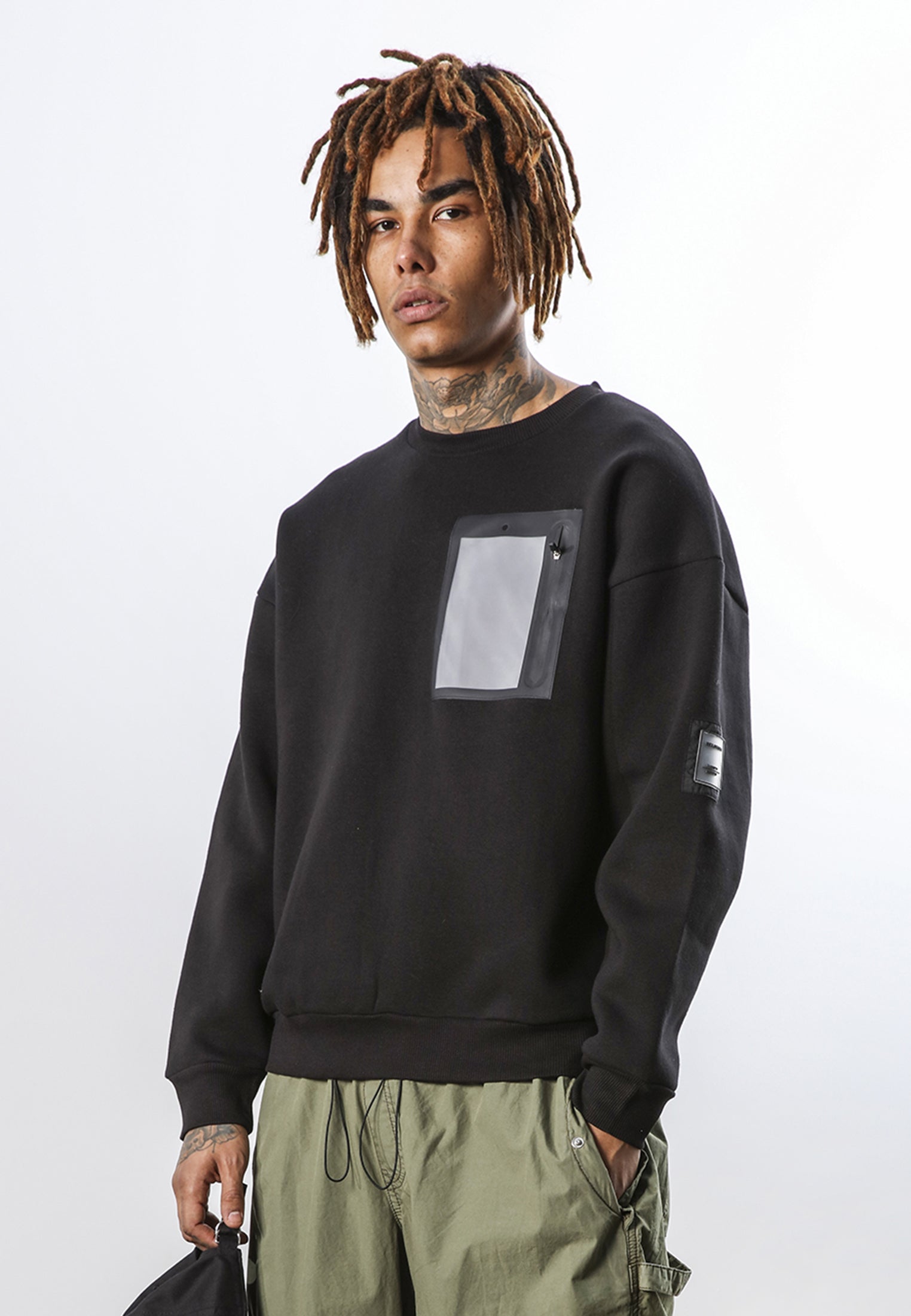 MODERN RELAXED SWEAT BLACK - Borderfree