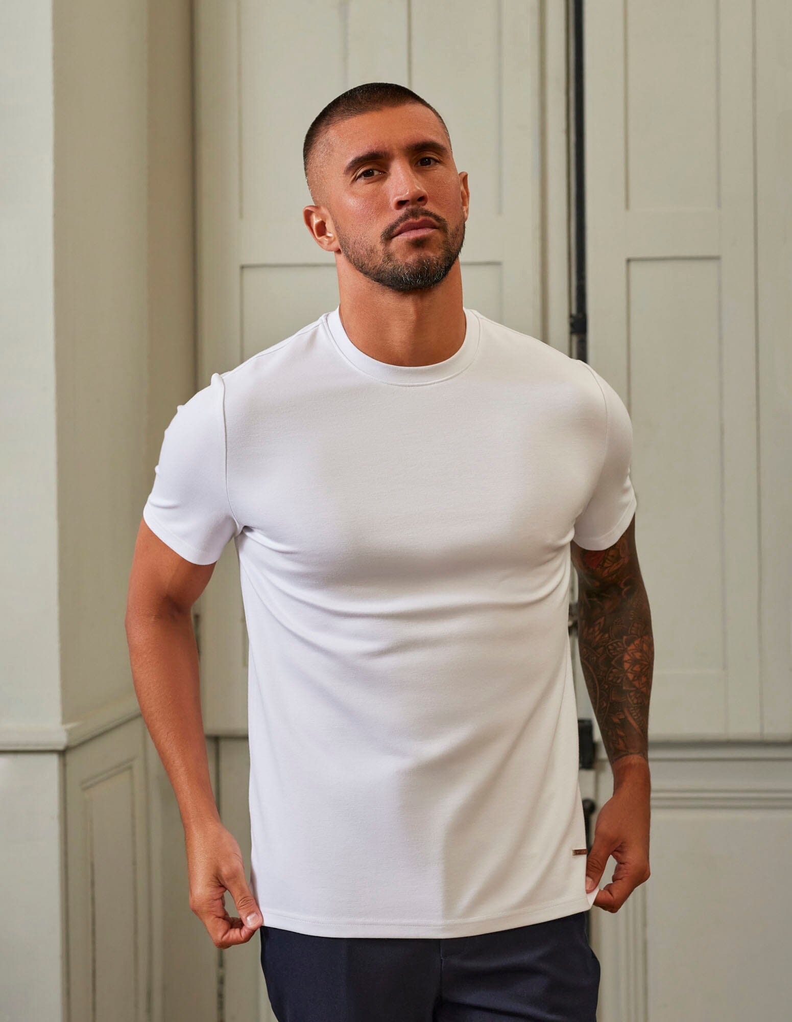 Premium T-shirt White - Borderfree