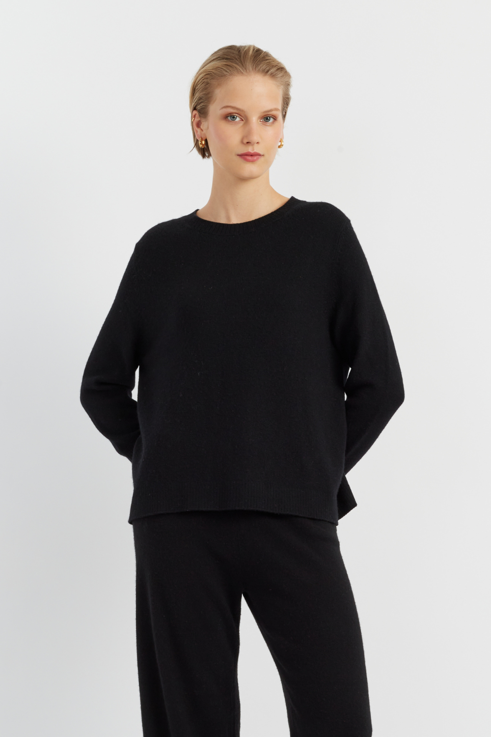 Black Pure Cashmere Boxy Sweater - Borderfree