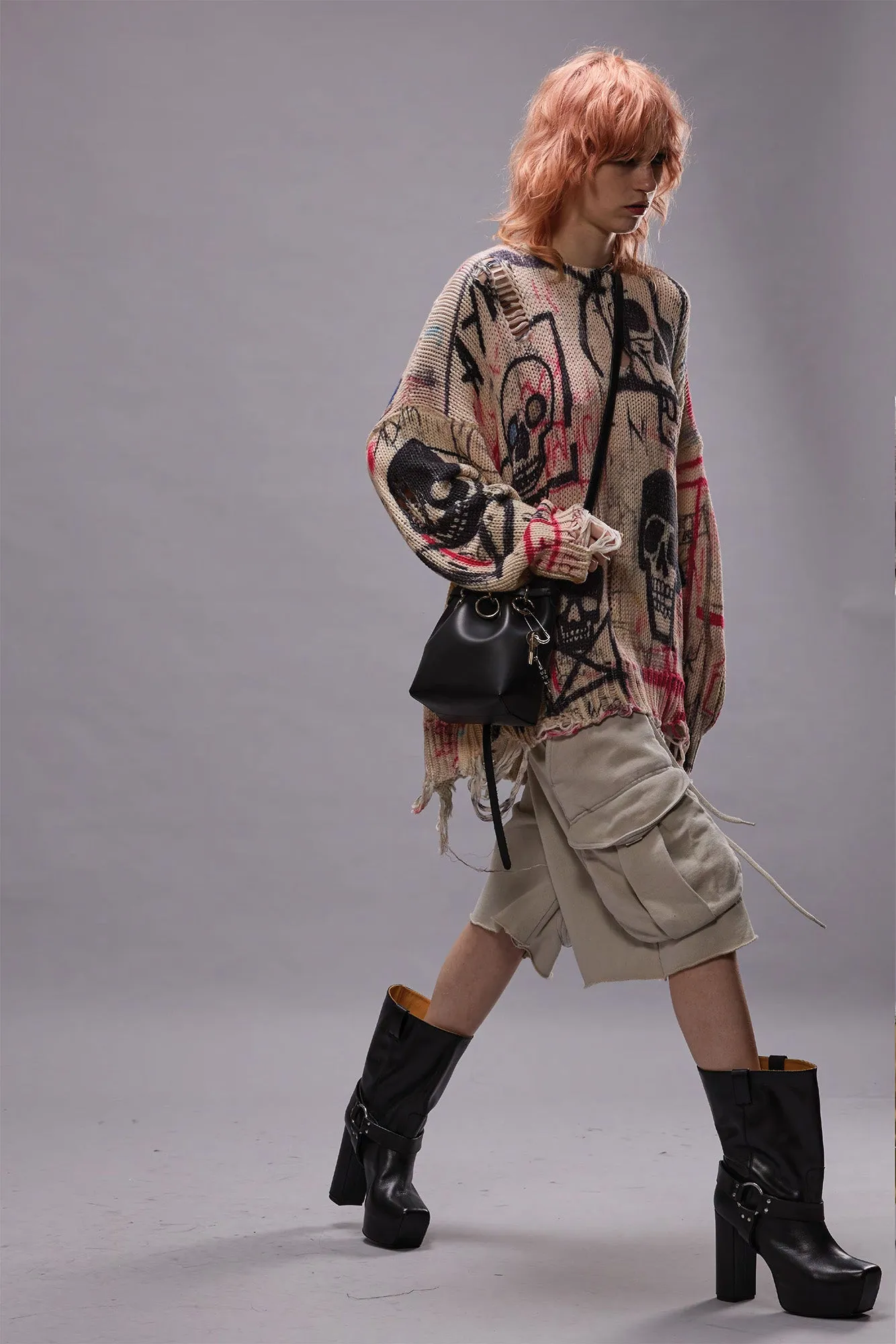 MULTIPOCKET RELAXED SWEATSHORTS - LIGHT STONE - Borderfree