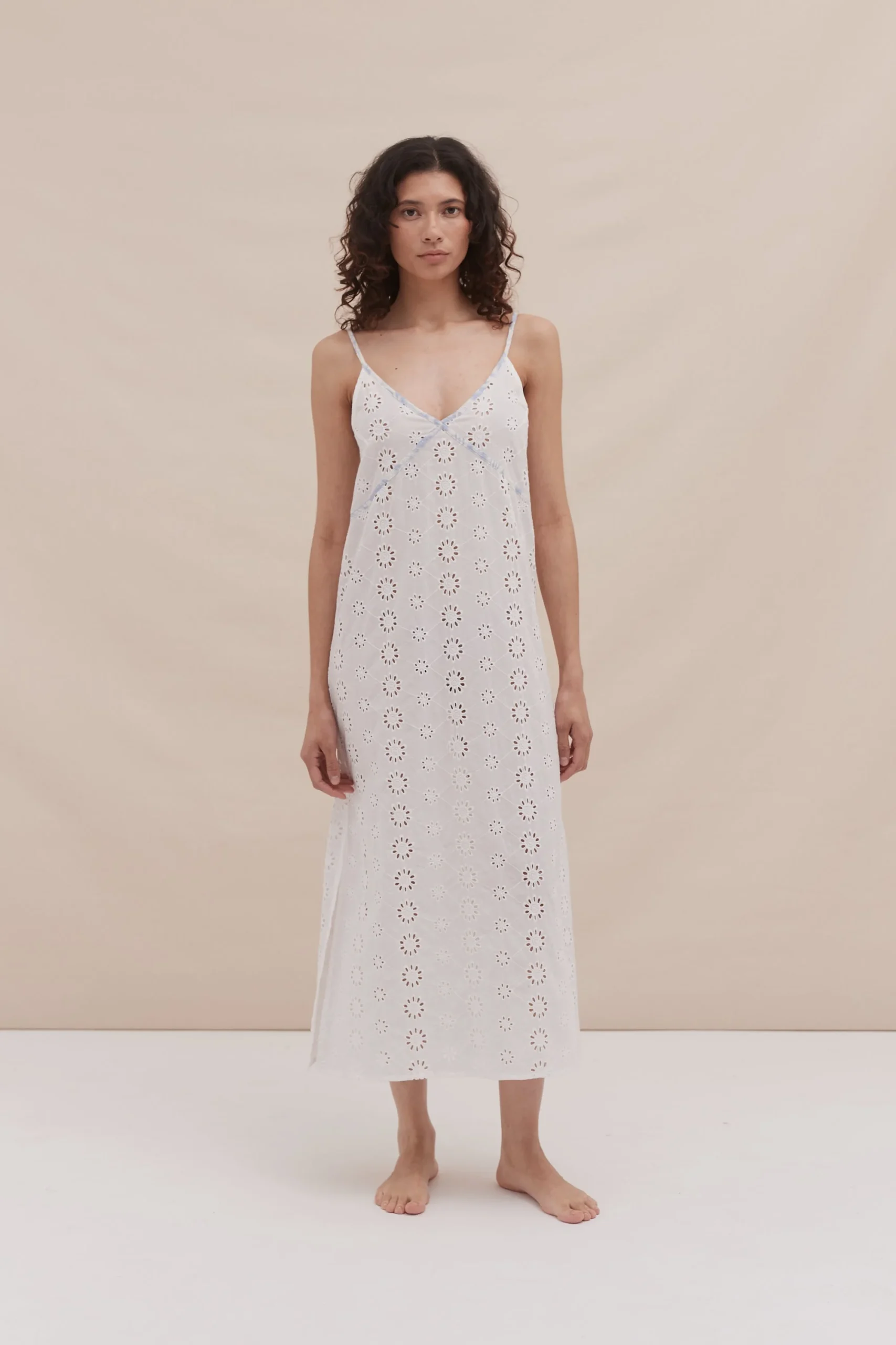 Slip Nightie Broderie Anglaise White - Borderfree