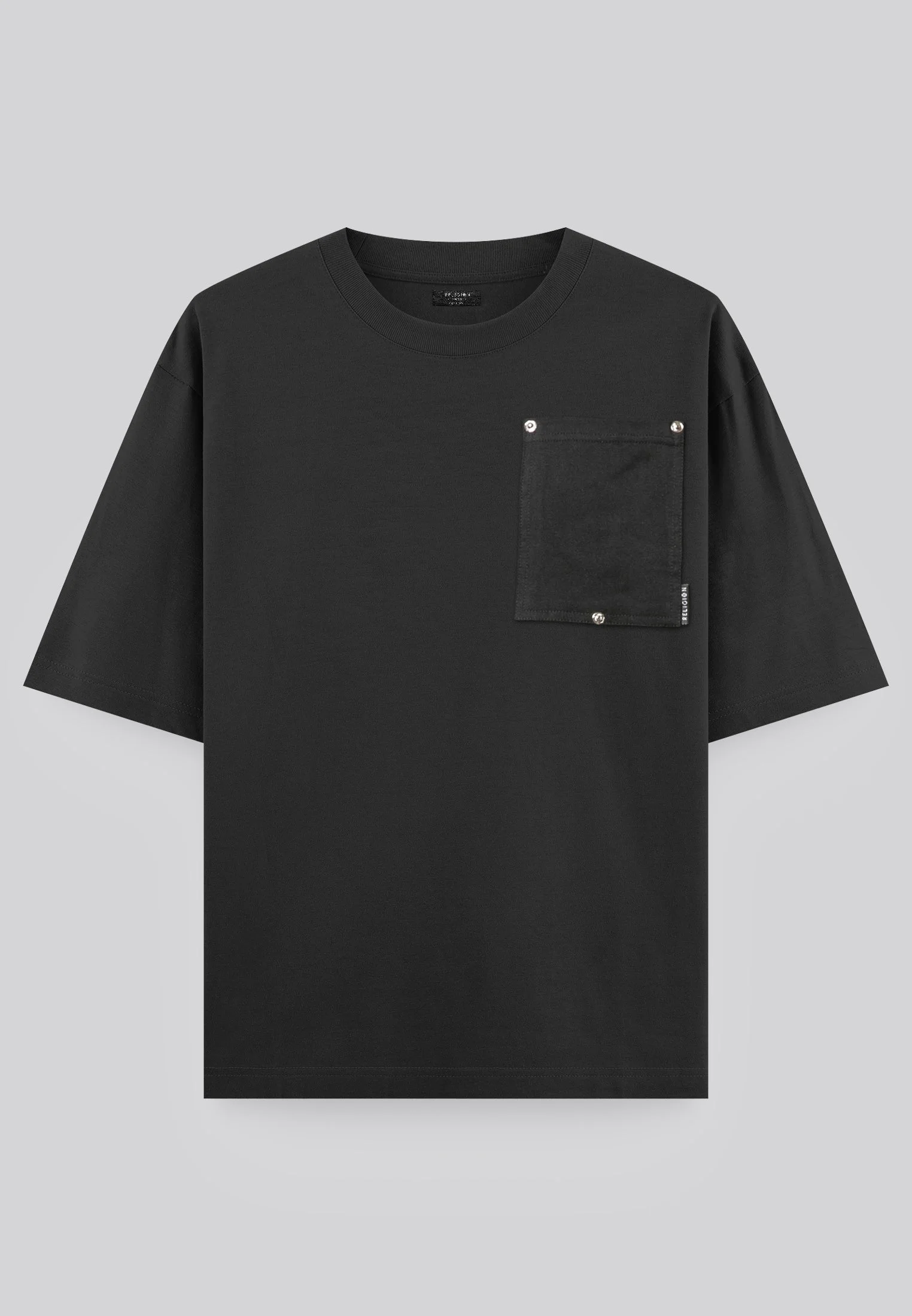 RIVET OVERSIZED T-SHIRT BLACK - Borderfree