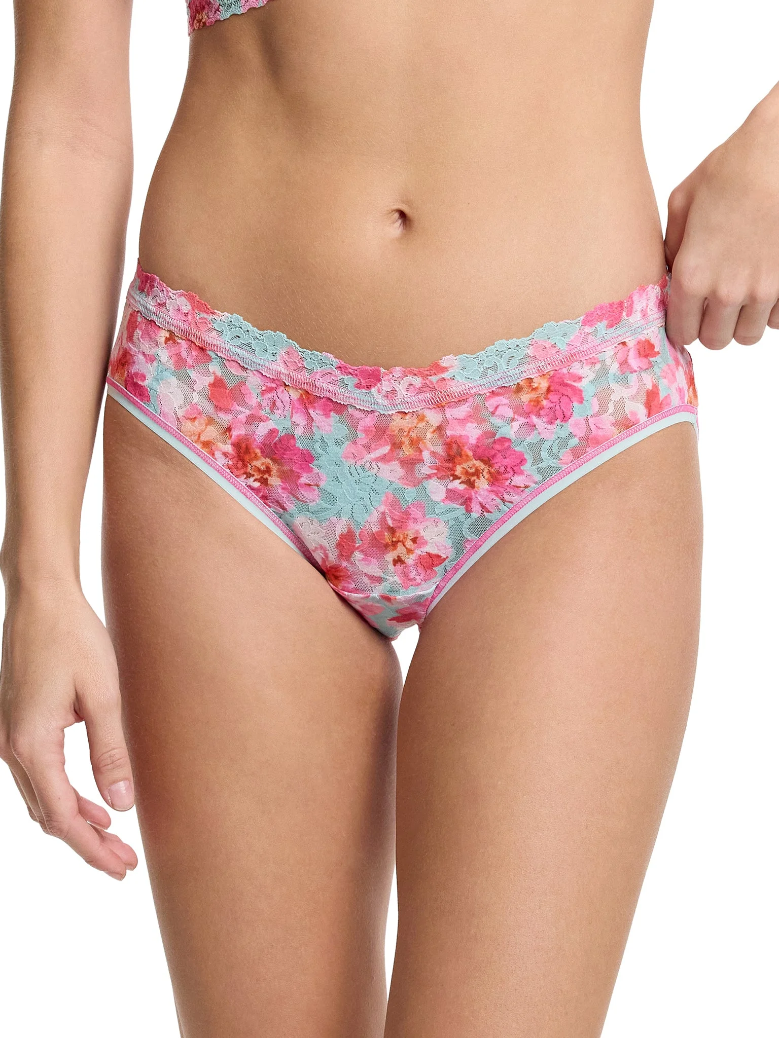 Printed Signature Lace® V-Front High Cut Brief First Bloom Sale - Borderfree