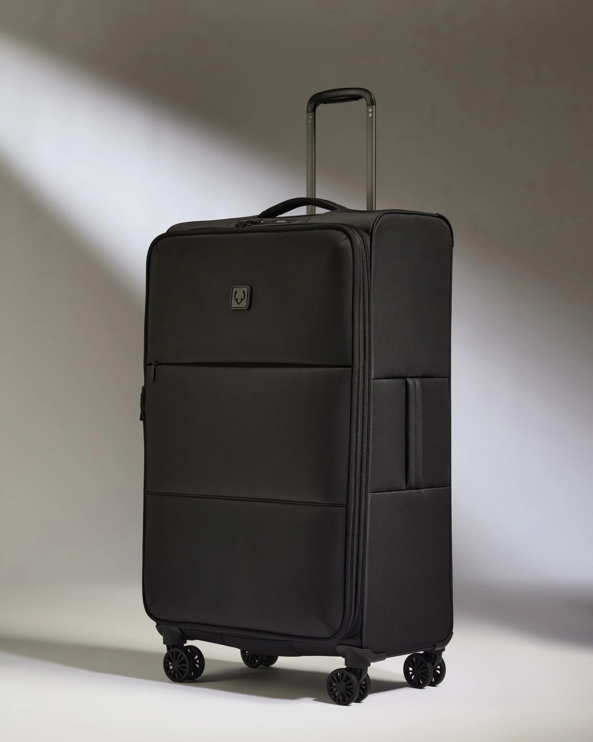 Lightest Large Suitcase in Black - Soft Stripe 2.0 - Borderfree