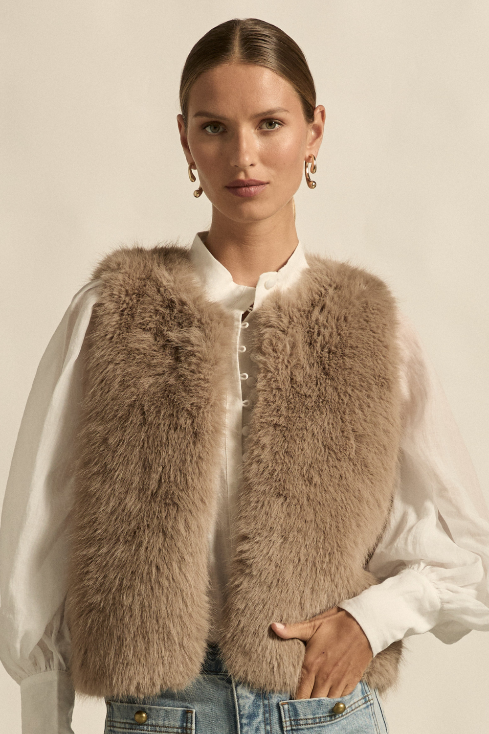 usher vest - mousse - Borderfree