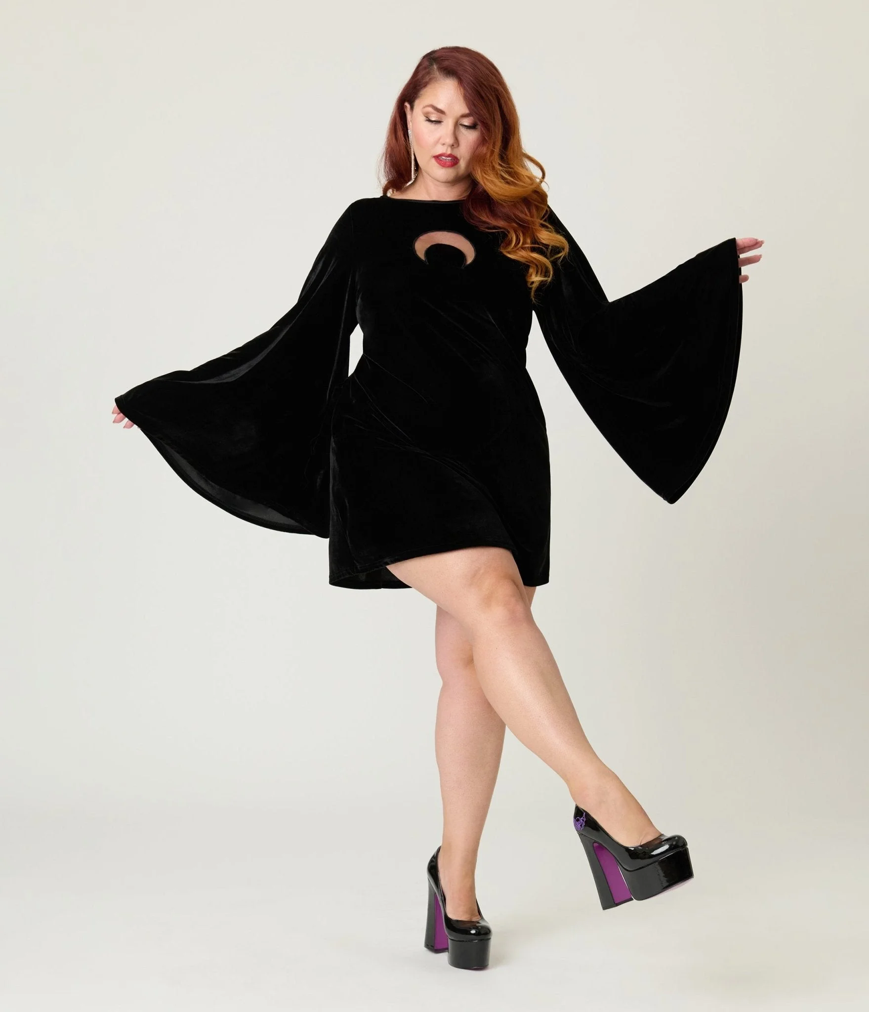 Smak Parlour Plus Size Black Velvet Moon Cutout Downtown Scene Mini ...